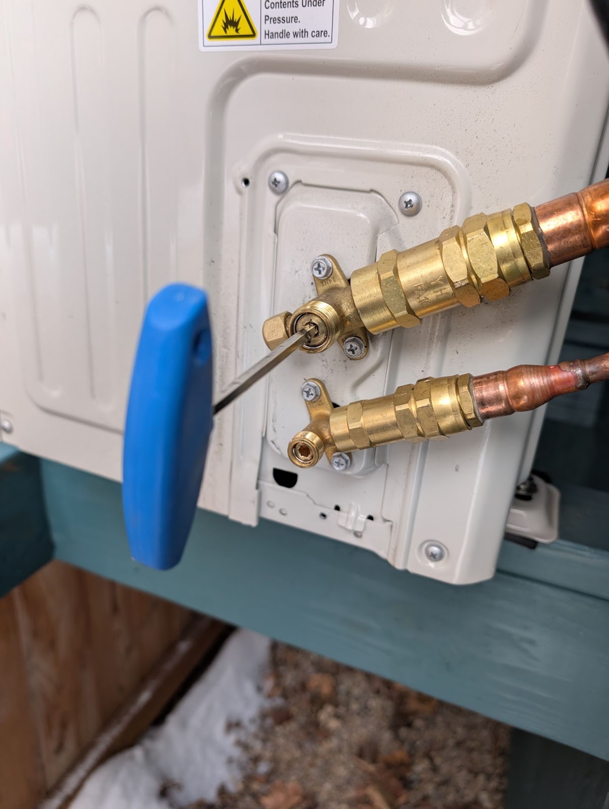 Service & King Valves on MRCOOL HVAC Systems – MRCOOL